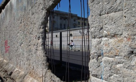 The relevance of the Cold War in today’s world - Faculty of Humanities ...